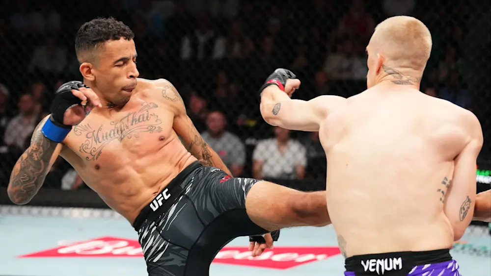 Geoff Neal vs. Carlos Prates Prediction, Betting Pick, Latest UFC 319 Odds